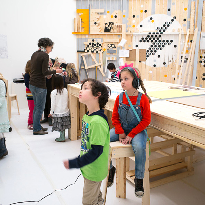 The Use of History and the Histories of Use: Museum of Arte Útil and ...